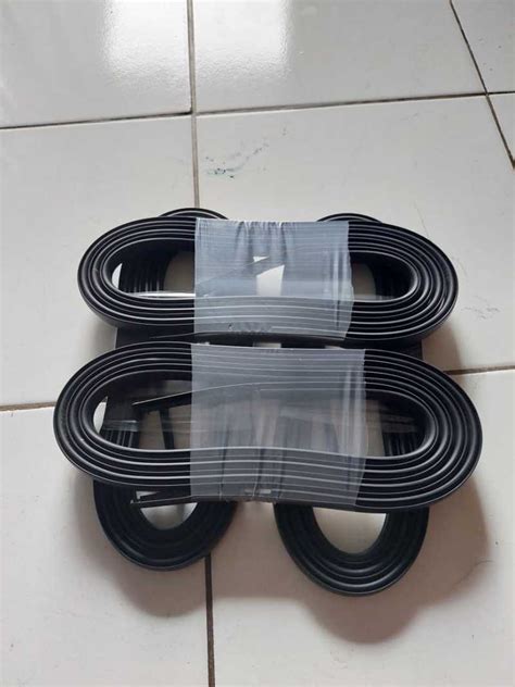 Jual KARET LIST ATAP LIST MOULDING ROOF KARET ROOF YARIS LAMA 1set Di