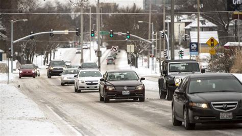 Sleet Snow Overnight In Kc Causes Numerous Minor Monday Rush Hour