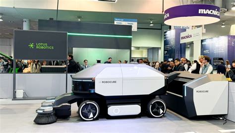 [ces 2024] Lotus Robotics Autonomous Street Cleaning Robot Prugu