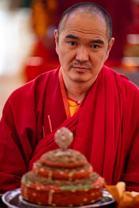 Төмөрбаатар Өндөр богдын тааллын шүтээн авралт номын эгшиг минь Өнөд удаан дэлгэрэх ерөөлтөй