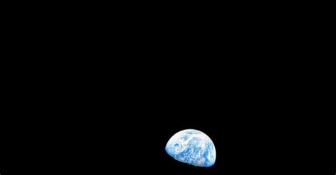 Foto Da Terra Nascendo Vista A Partir Da Lua