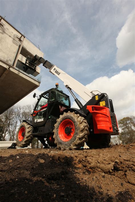 Погрузчик с телескопической стрелой Bobcat T40 180slp От официального импортера в Украине