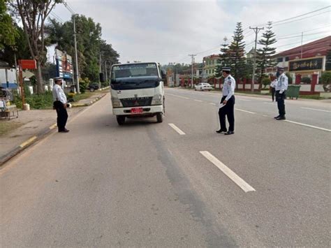 ကျိုင်းတုံမြို့၌ ယာဉ်အန္တရာယ်၊ လမ်းအန္တရာယ်ကင်းရှင်း‌ရေး အသိပညာပေးလုပ