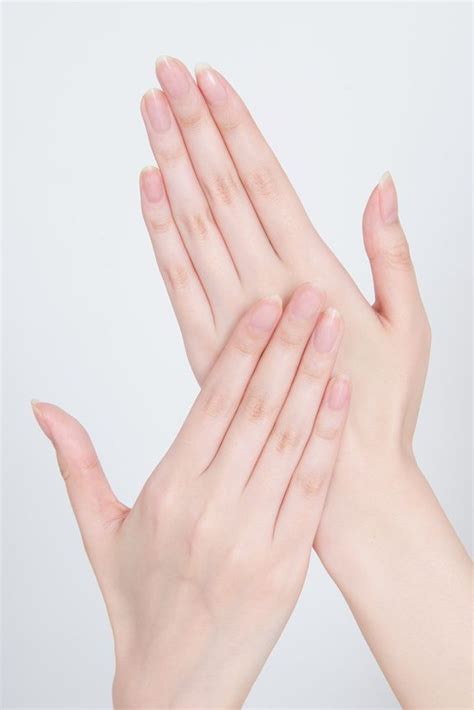 Ghim của マリー trên 爪 Ngón tay Bàn tay Chăm sóc da hữu cơ