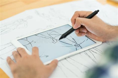 Bosquejo Del Dibujo Del Nuevo Vestido Foto De Archivo Imagen De Modista Bosquejo