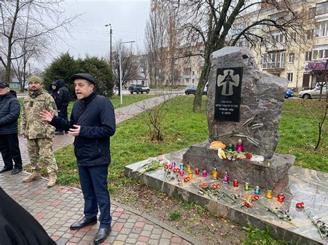 Полтавці вшанували память жертв кремлівського голодомору геноциду