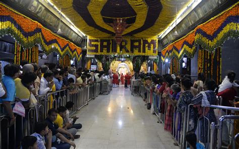 Shirdi Saibaba Temple Gets 14 Lakh Worth Of Coins Whatshot Pune