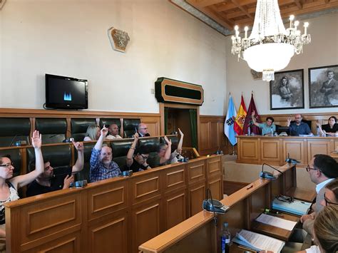 El Pleno Municipal De Santiago De Compostela Insta Al Gobierno De