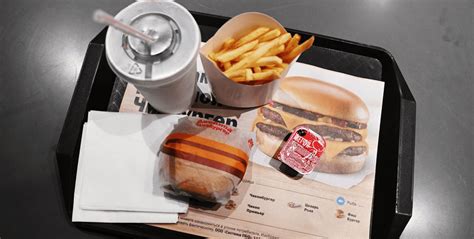 Vkusno I Tochka La Tienda De Comida Rápida Que Reemplaza A Mcdonalds