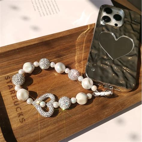 Badu Bg Мобилен телефон Връзка за китка Къса водна диамантена топка Издълбана любов Пълна