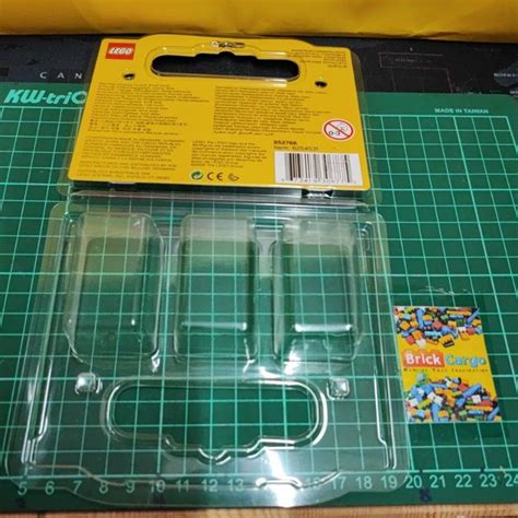Lego Blister Pack Build A Minifigure Bam Yellow And Christmas Pack For