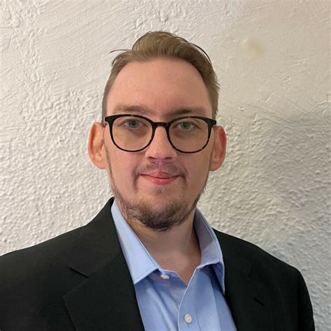 Thomas Bates He Him Crown School 23 Dsi