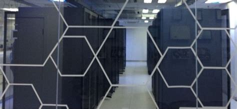 how do web servers know if you are using direct ip address access or not