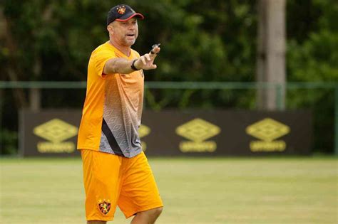 Sport realiza primeiro dia de treinos foco total na parte técnica e tática após pandemia