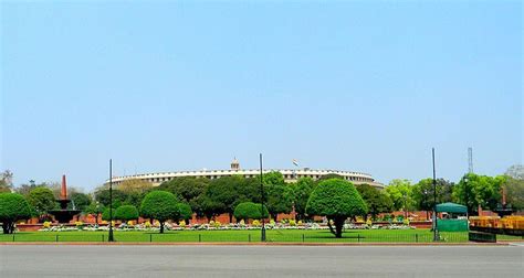 Centre Tables The Delhi Services Bill In Lok Sabha Fusion Werindia