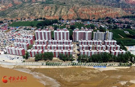 脱贫攻坚看甘肃 临夏州广河县扶贫搬迁挪“穷窝” 贫困户喜圆了楼房梦 新闻中心 南海网