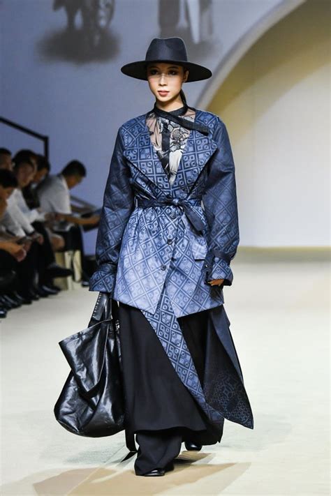 中国榆林羊绒服饰设计大赛总决赛颁奖礼暨榆林羊绒 x 计文波联名作品发布会 天天时装 口袋里的时尚指南