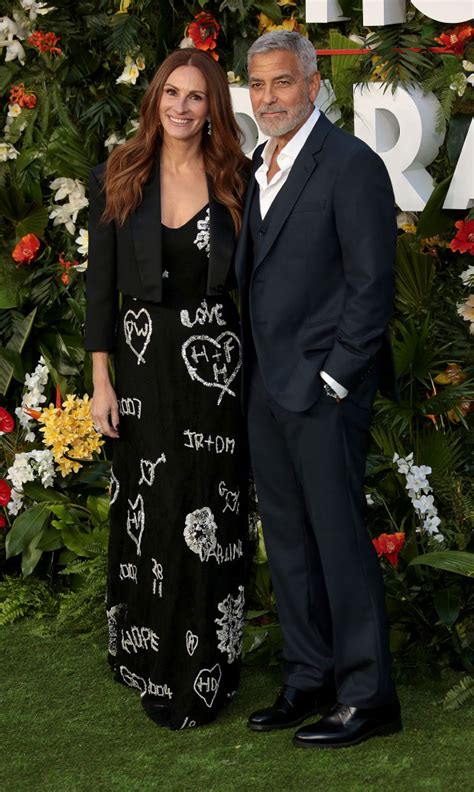 George Clooney And Julia Roberts Reveal Why They Never Dated Hollywood Life