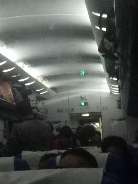 春運回家的火車車廂里和你在新聞里到看到是一樣的嗎 每日頭條