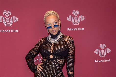 Doja Cat Stuns In Corset Dress At The 2024 Grammys Photos Dojacat