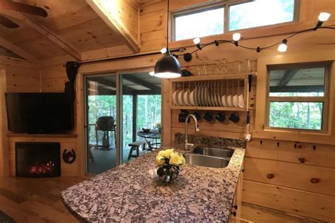 Awesome Treehouse Rentals In Tennessee For