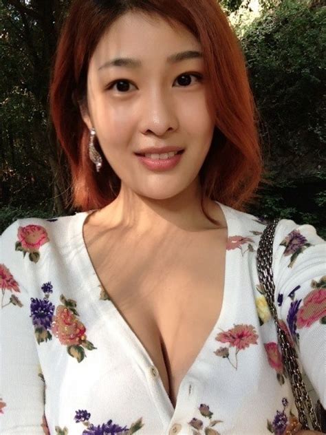 闫盼盼无圣光爆乳25套合集18生活照 cool18