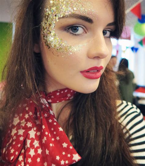 Gold Glitter Makeup Joli House