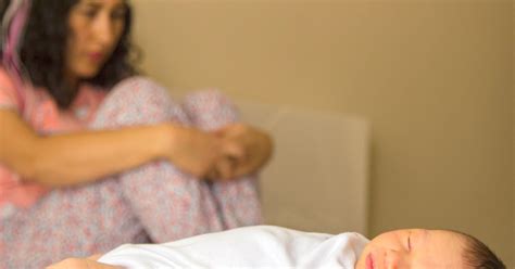 Por Qué Las Hispanas Son Más Propensas A Morir Por Suicidio O
