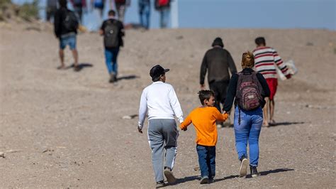 14 House Democrats Join Republicans To Rebuke Biden Over Border Crisis