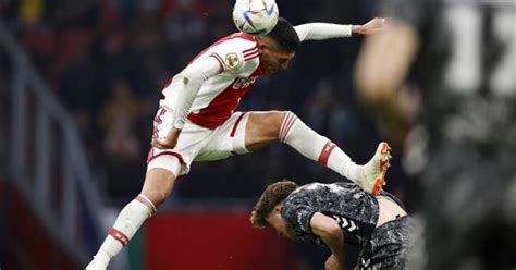 Jorge Sánchez Devuelve Al Ajax Al Segundo Puesto