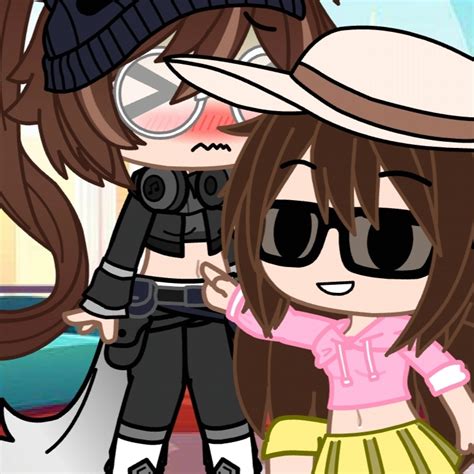 Elaina Plays With Sabrinas Belly Button By Gachaimage12 On Deviantart