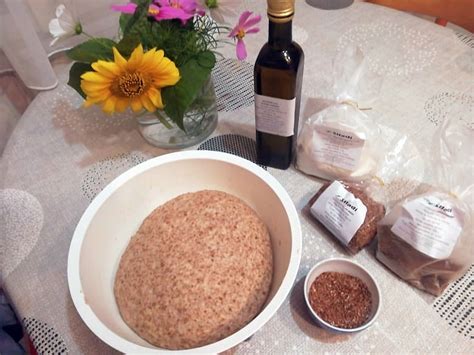 Donosimo recept za domaća peciva ili kruh s lanenim brašnom
