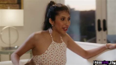 Penelope Woods Managing To Convince Ken To Have Sex Xobii