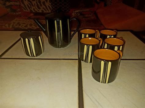 Битов керамичен сервиз Съдове Сервизи Прибори София Каничка с капаче 13см височина