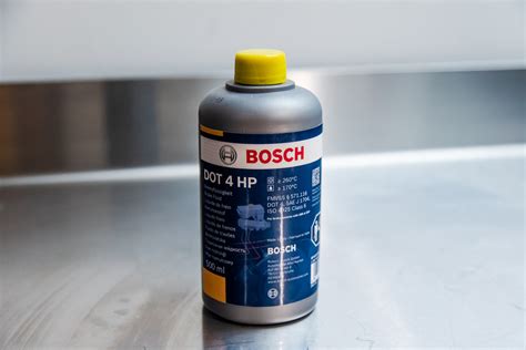 BOSCH DOT 4 HP brake fluid 500ml - Focus On Performance