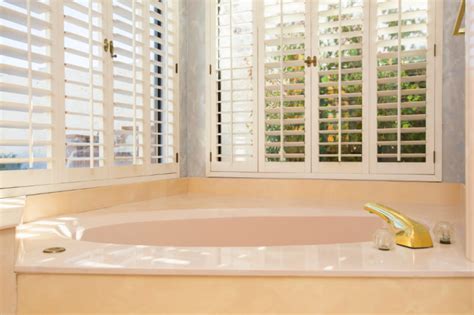 Best New Bathroom Window Installation Options Modernize