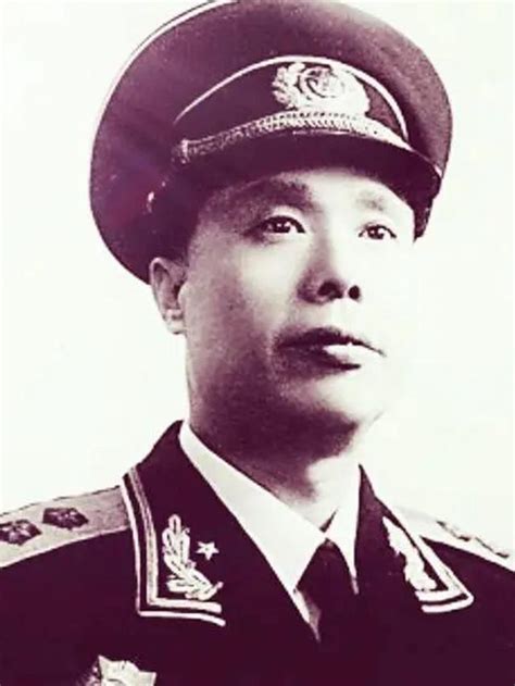 他曾擔任30軍副軍長，被下放到柴油機廠勞動，65歲任大軍區司令員 每日頭條