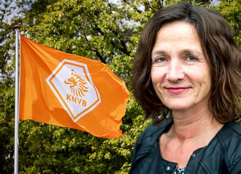 Marianne Van Leeuwen Topkandidaat Voor Opvolging Eric Gudde Bij Knvb Foto Pzc Nl