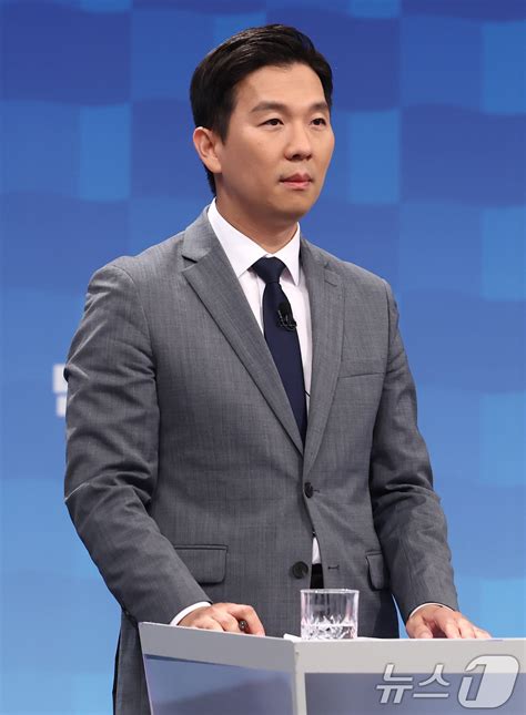 방송토론회 기다리는 김지수 당대표 후보 뉴스1