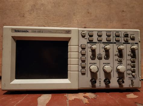 Осциллограф двухканальный Tektronix Tds1012 8 000 грн Прочая