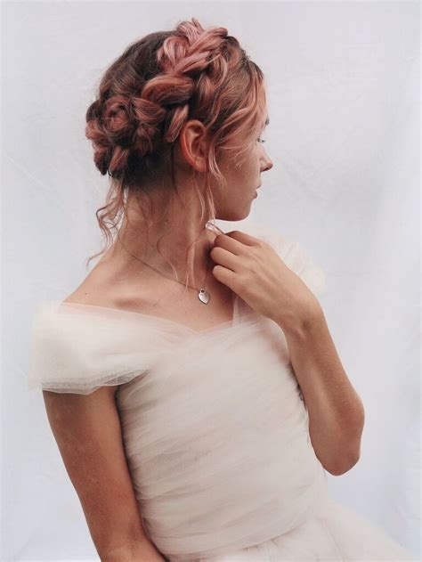 Gorgeous Wedding Updos For Brides With Long Hair