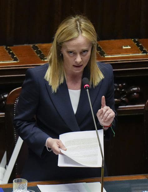 Italys Meloni Easily Wins Confidence Vote In Parliament