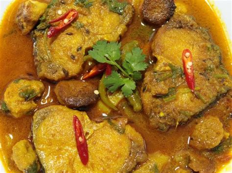 বড়ি দিয়ে মাছের ঝোল রুই মাছের ঝোল মাছের পাতলা ঝোল Aahare Bahare