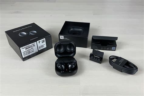 Samsung Galaxy Buds Pro: Unboxing and ears-on impressions - PC World ...