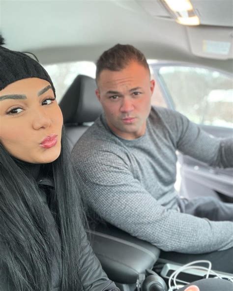 ‘90 Day Fiance Thais Poses Nude Amid Pregnancy In Touch Weekly