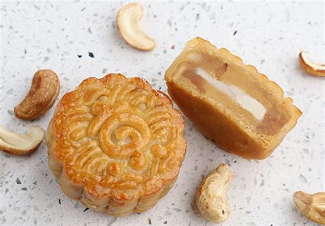 ‘kyo Roll En X ‘ศรณ์ ขนมไหว้พระจันทร์พรีเมียมระดับ ‘มิชลิน