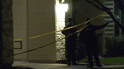 Houston Pd Officer Shoots Domestic Assault Suspect In Kingwood Fox 26