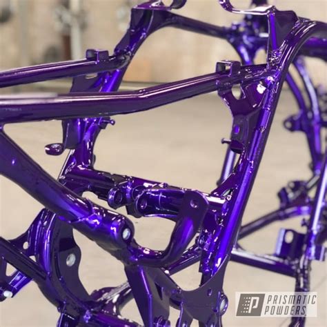 Yamaha Banshee Frame Coated In Illusion Purple And Clear Vision Prismatic Powders