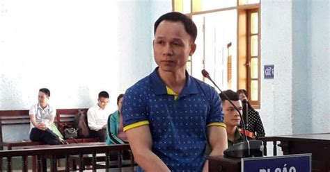 Thầy Giáo Hiếp Dâm Học Sinh Lớp 8