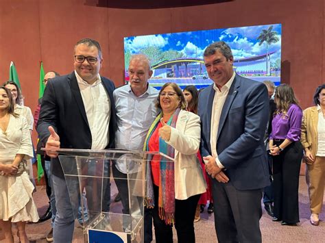 Ministra Cida Gonçalves E Alan Guedes Assinam Convênio Para Construção